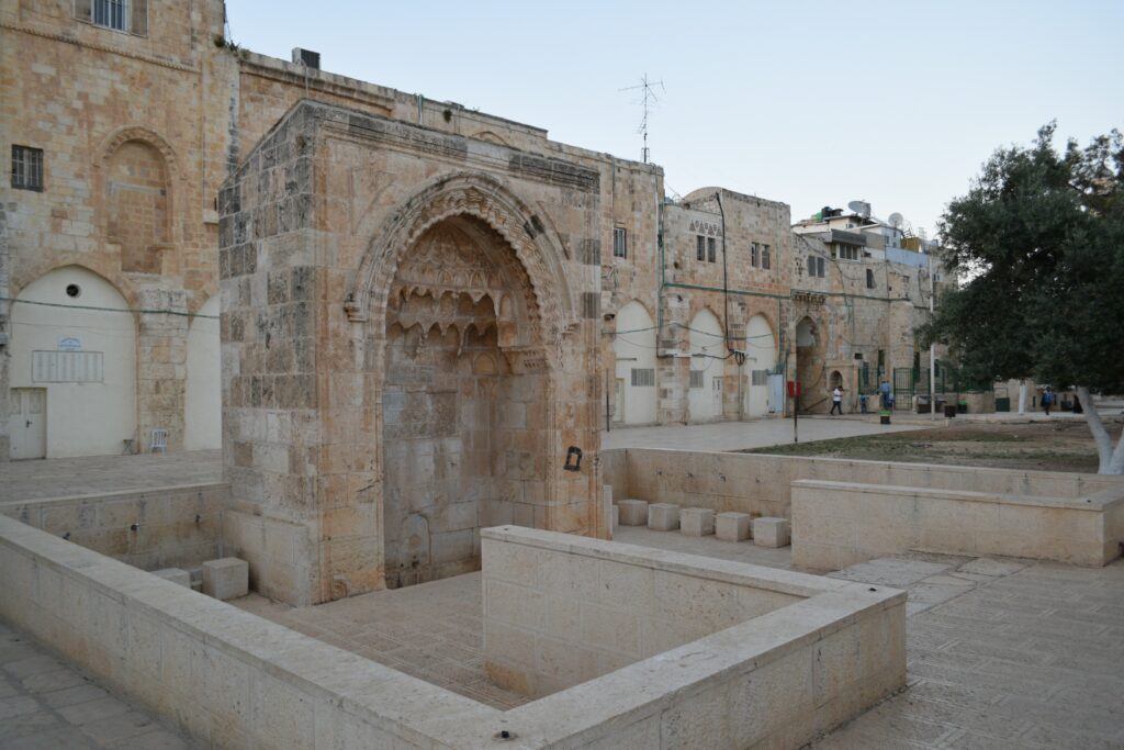 (277) – Nuseibeh